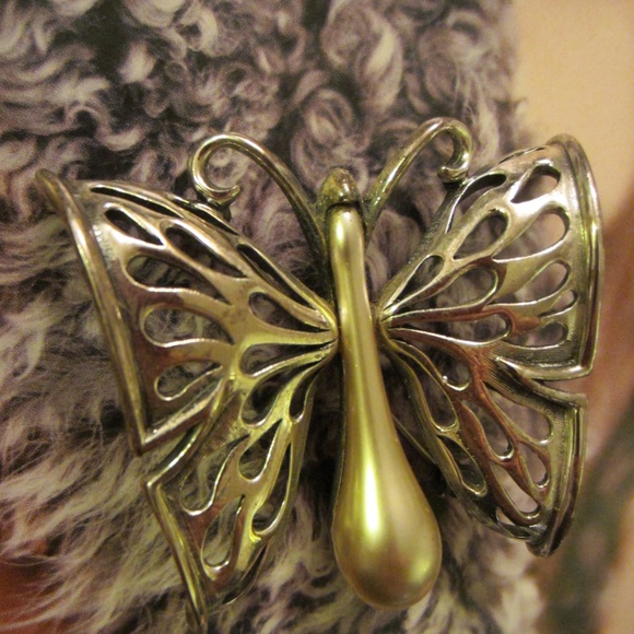 Tortolani | Jewelry | Tortolani Pewter Pearl Signed Butterfly Brooch ...